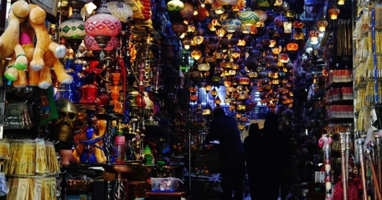 7 Best Souvenirs in Bahrain & Where to Find Them